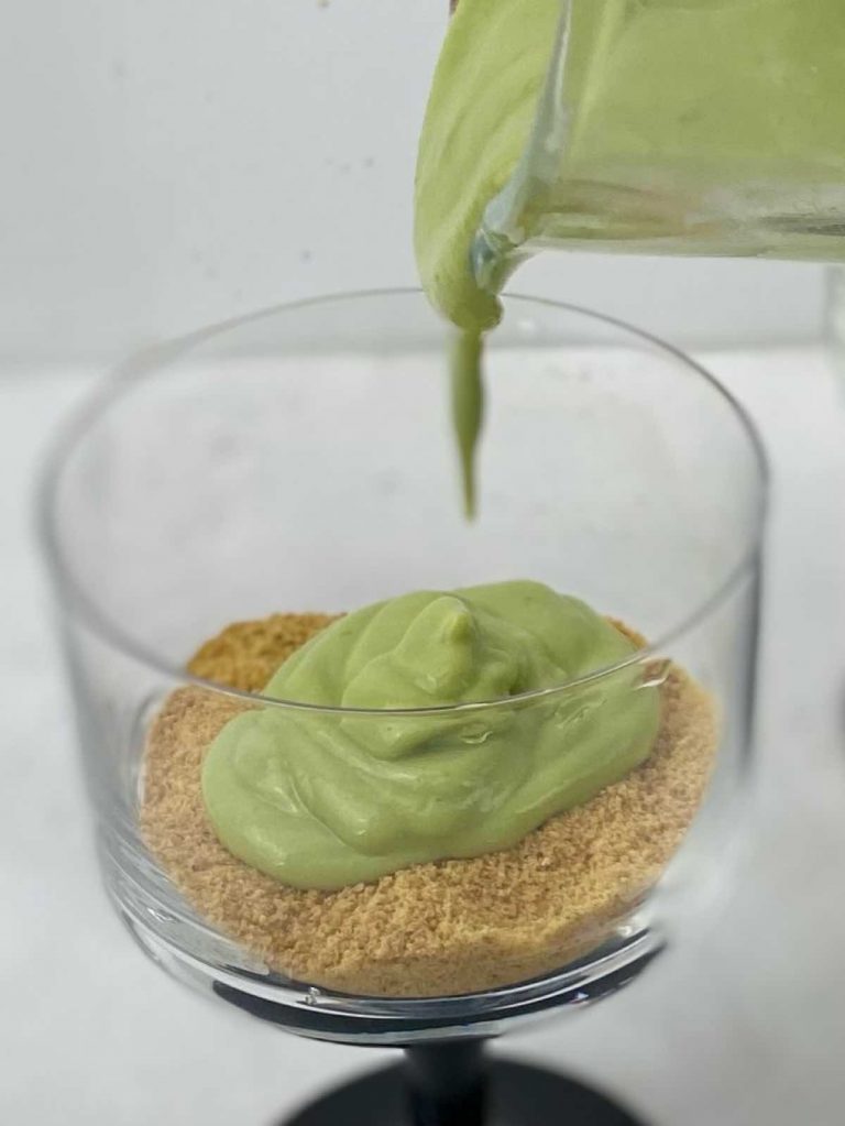Creamy Avocado Graham Shake