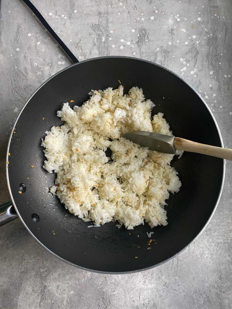 Sinangag (Filipino Garlic Fried Rice)